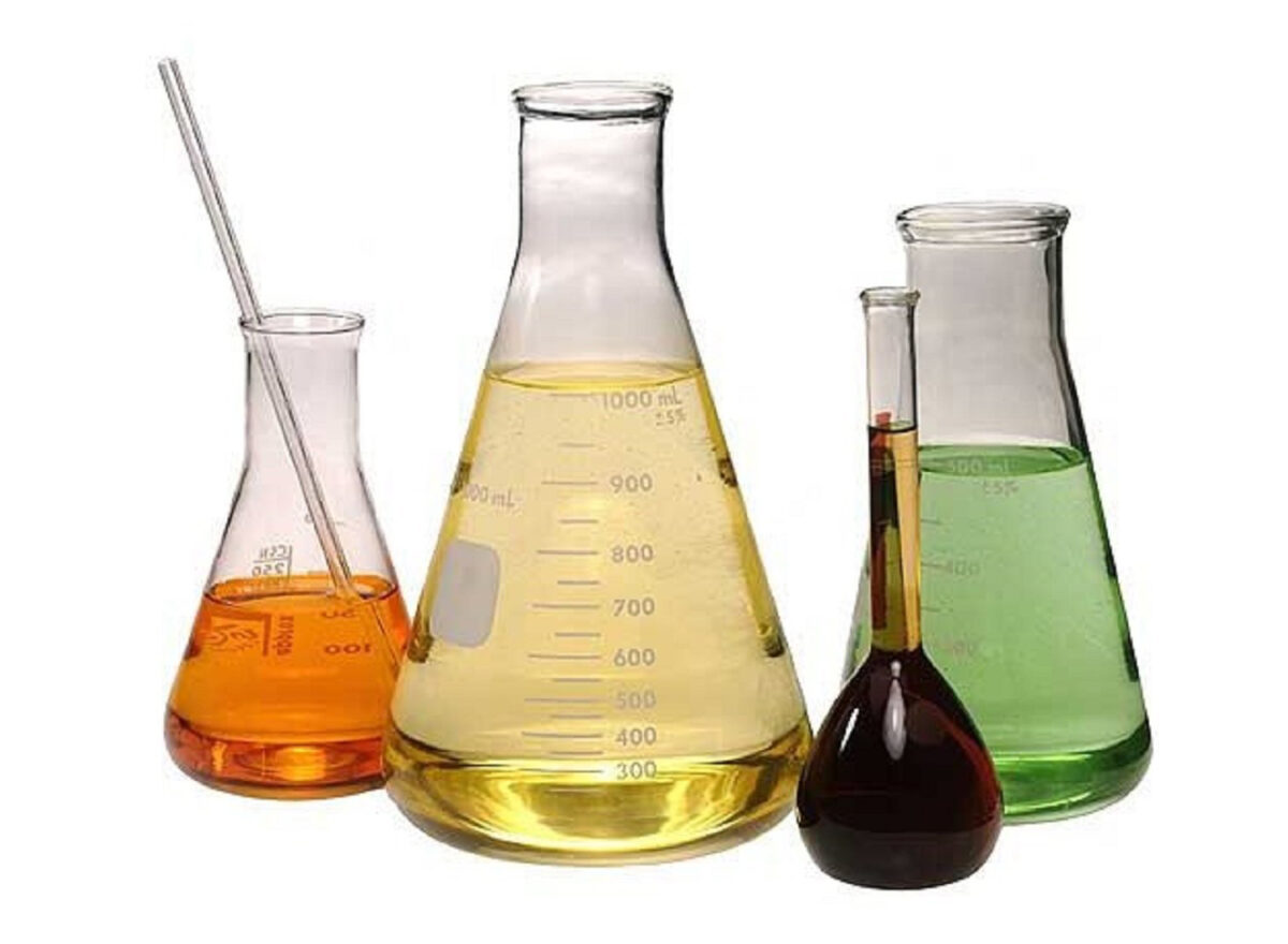 Equipment in Chemistry Lab: An Essential Guide